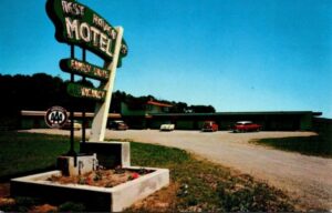 Motel Monday: The Usonian Inn, Spring Green, Wisconsin | Stuckey's